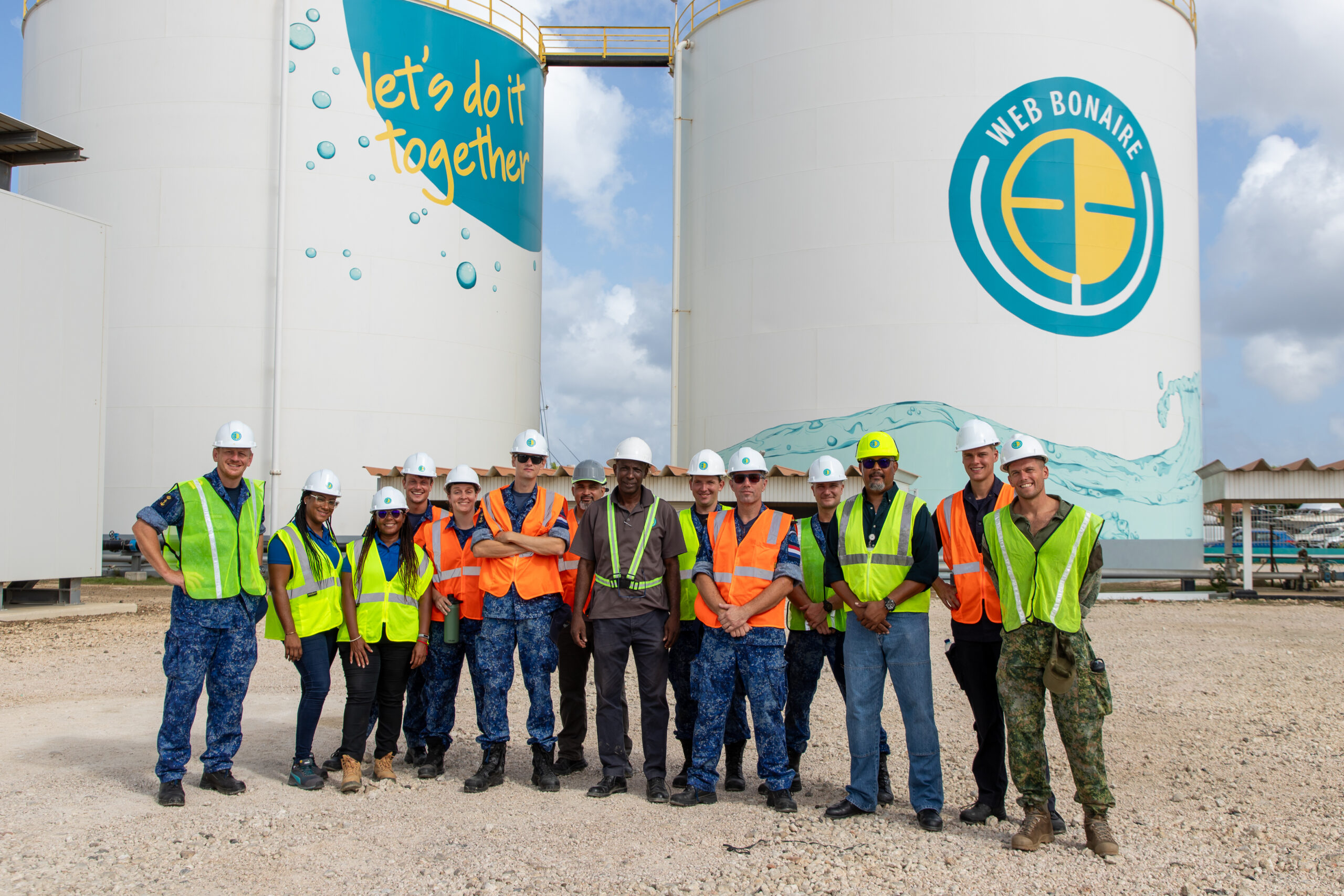 DEFENSA HULANDES I WEB BONEIRU TA FORTALESÉ KOPERASHON PA RESPONDÉ DI MANERA ADEKUÁ RIBA KRISIS ...