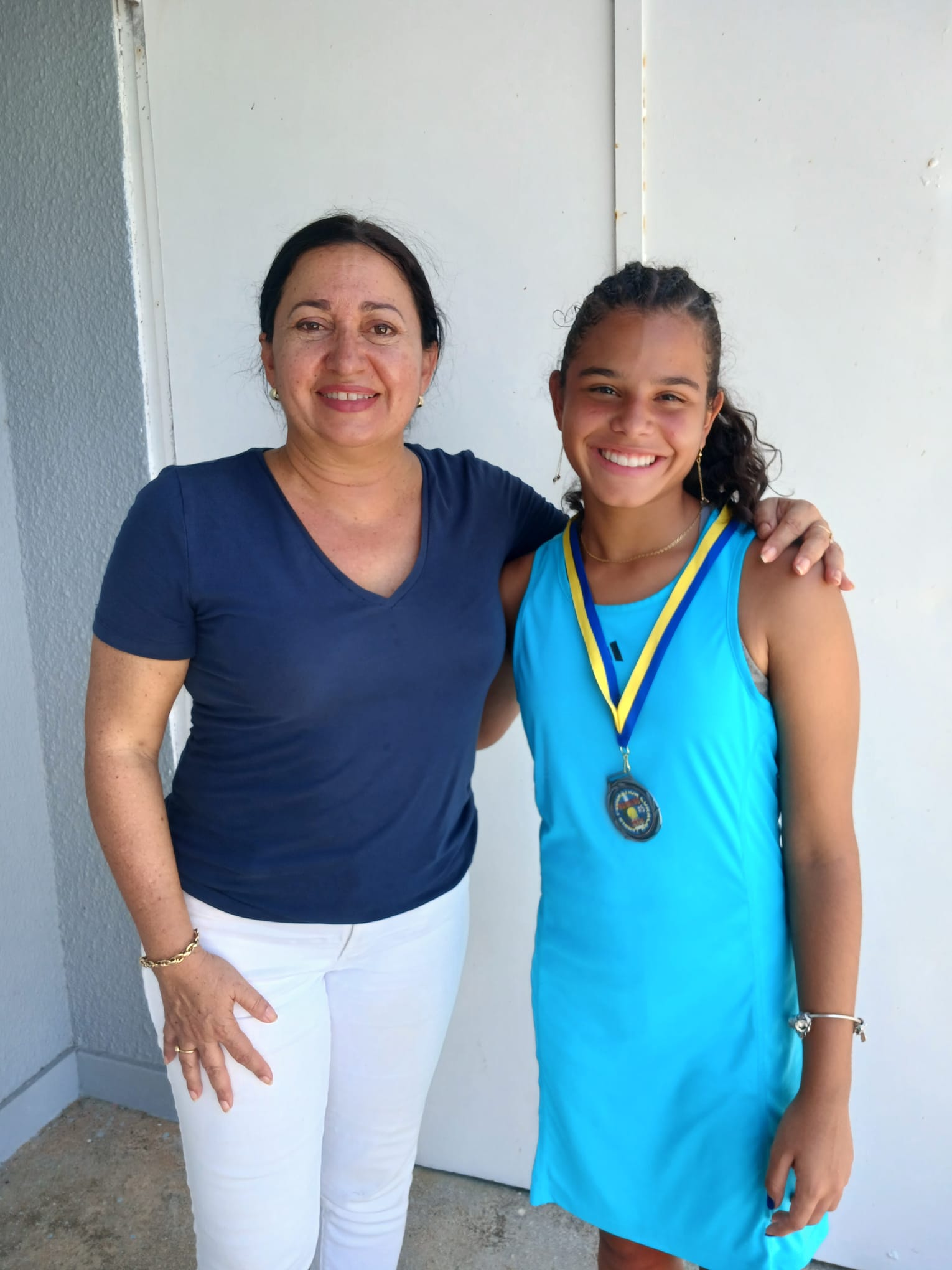 TENISTA BONERIANO AMY DAMASCUS TREMENDO DEN KOMPETENSIA NA ARUBA I ...